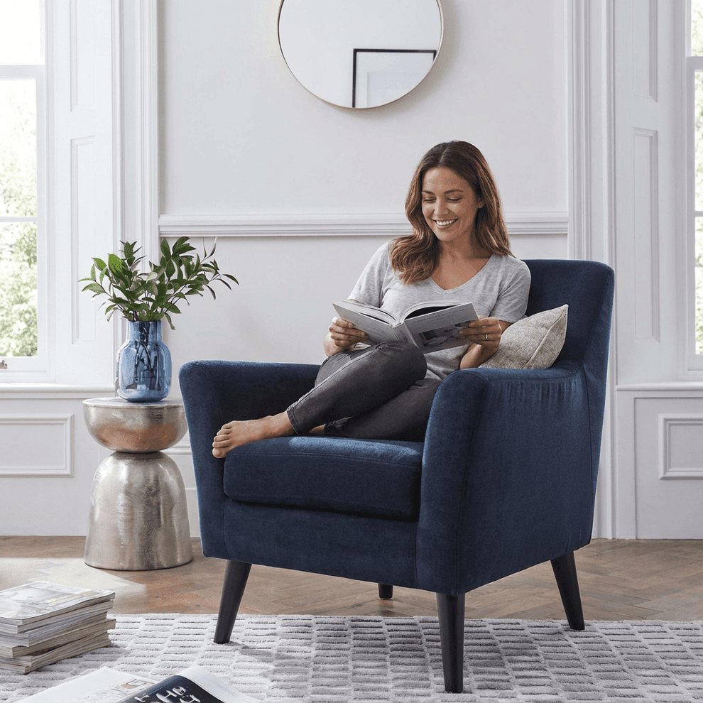 Malta Accent Chair - Stylish & Customisable | Teak Wood Legs – Kingsman ...